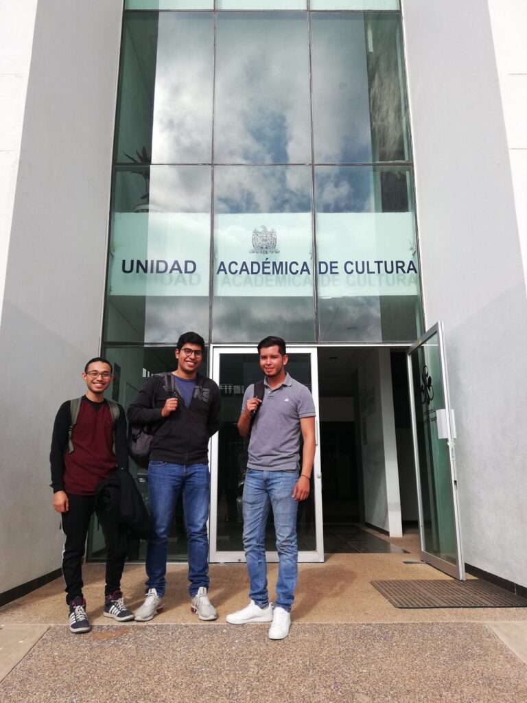 Instalaciones – Licenciatura en Lenguas Extranjeras